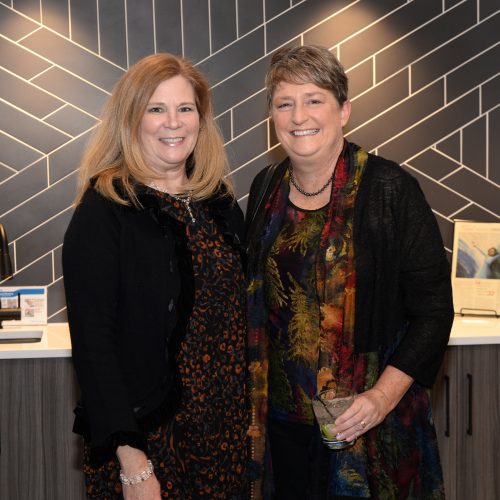 STAGES St. Louis | Applause! | Town&Style