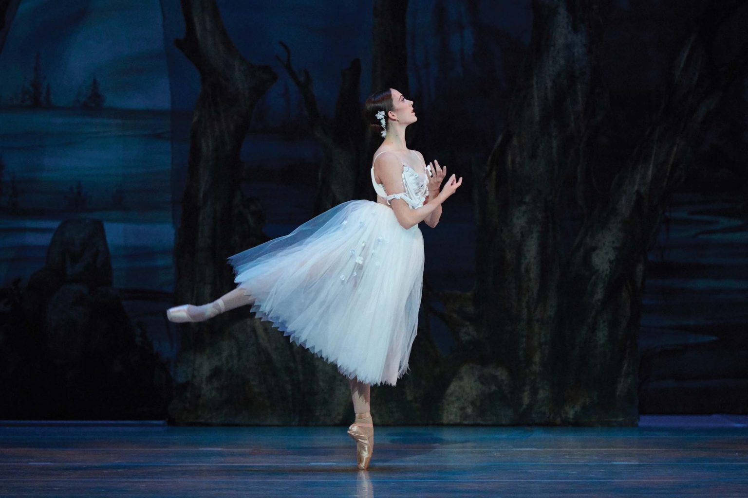 En Pointe: Meet the Saint Louis Ballet’s Sugar Plum Fairy | Town&Style